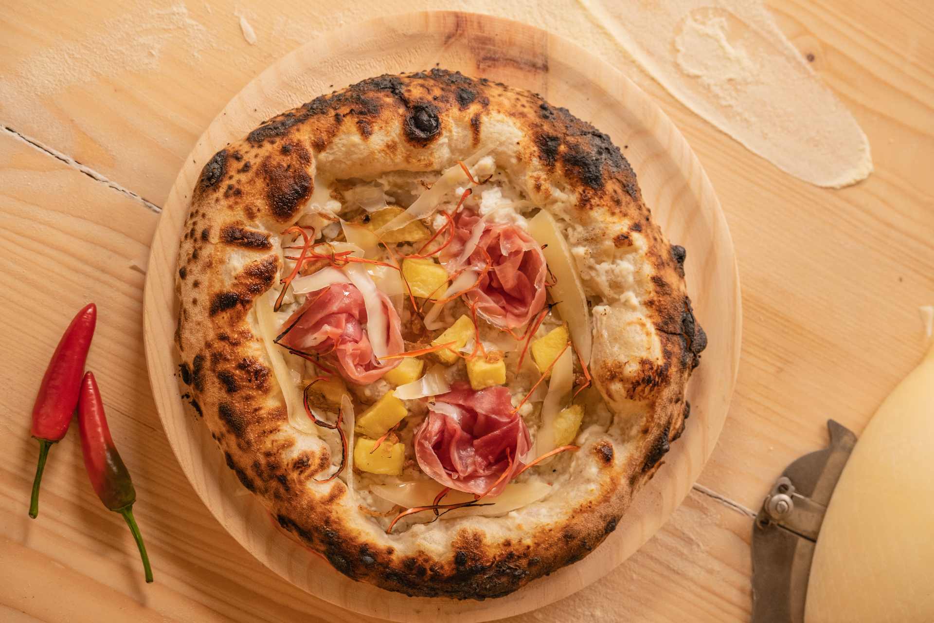 Calabrese Delight: Ricotta, Ham, Potato, Onion and Spicy Chilli Pepper ...